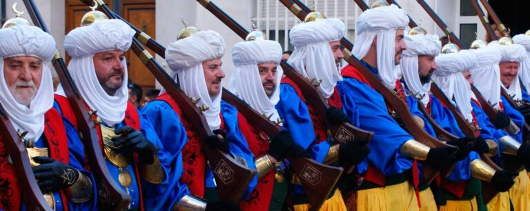 Fiesta de Moros y Cristianos en Mojácar, Todo lo que Necesitas Saber ...